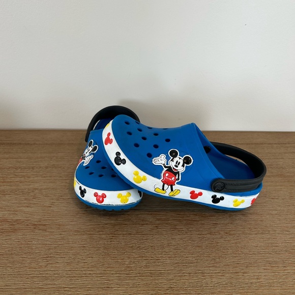 Disney | Shoes | Crocs Kids Fun Lab Disney Mickey Mouse Clogs Big Kids ...
